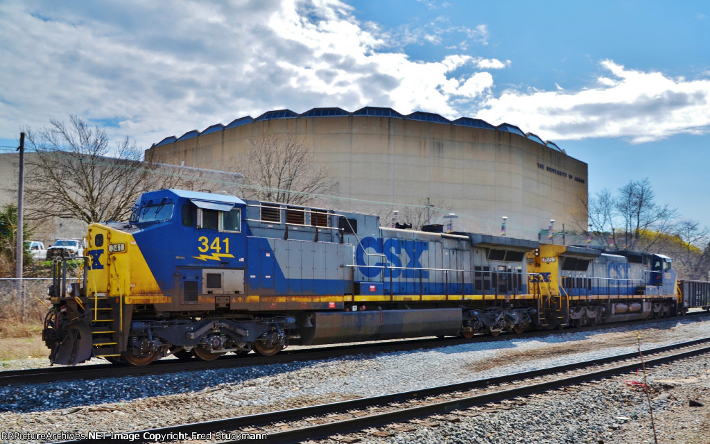 CSX 341 & CSX 7653.
